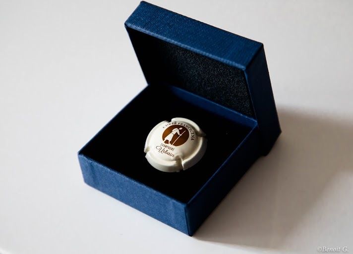 Champagne et muselet... - Le blog de Charles MYBER