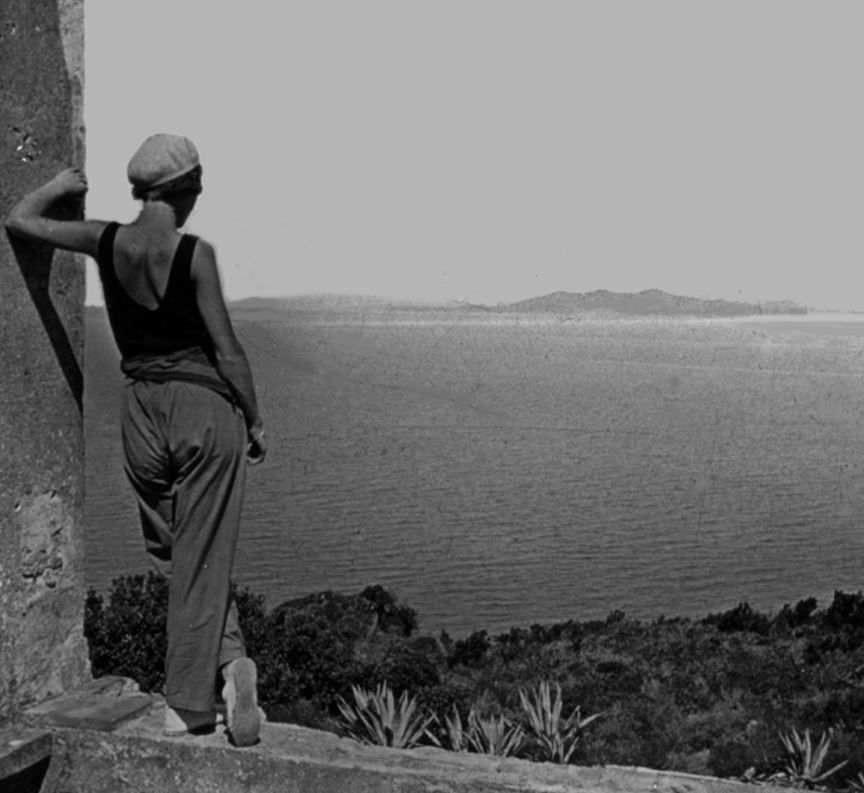 PHILA II : Honor David-Gell - île du levant - domaine naturiste d ...