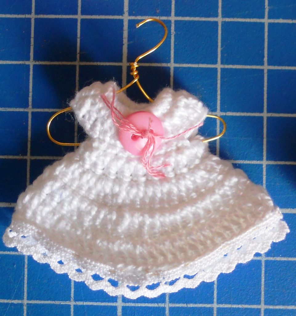 série de Mini-robe et mini-landeau crochet - Le blog de ladylafee