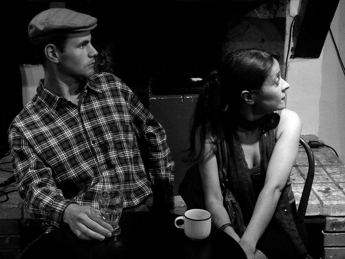 Le café imaginaire scène 9 - Le livreur solitaire