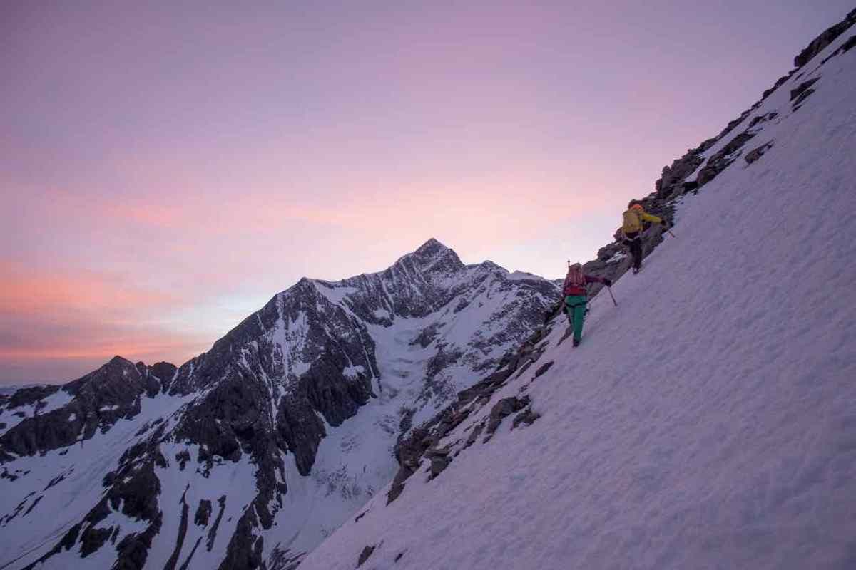 Arête Métrier aux Domes de Miage et traversée sur le refuge Durier ...