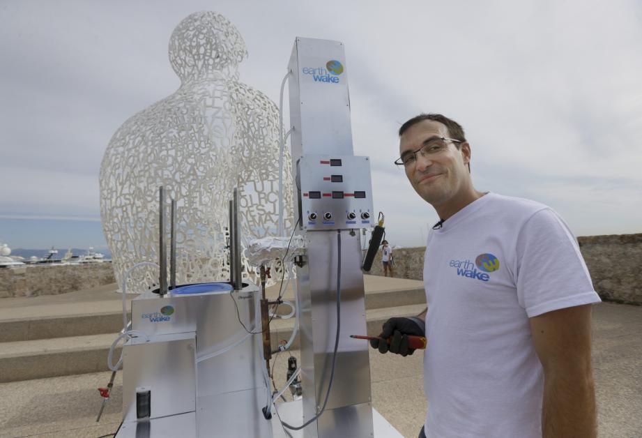 "Chrysalis" : la machine qui transforme le plastique en diesel léger ...