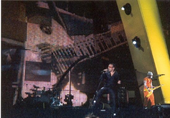 U2 Popmart Stage