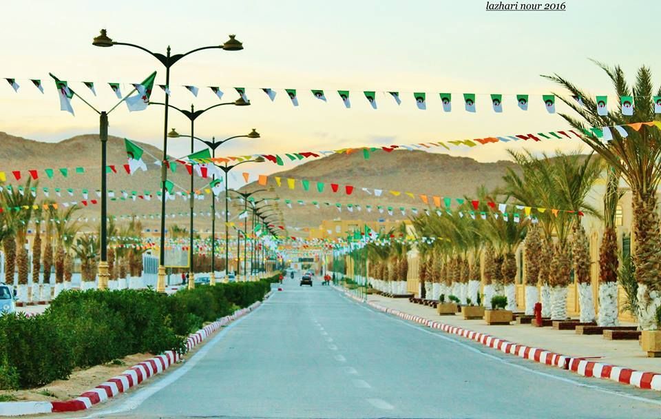 Nouredine Lazhari , nous fait découvrir l'ancien et le nouveau Laghouat ...