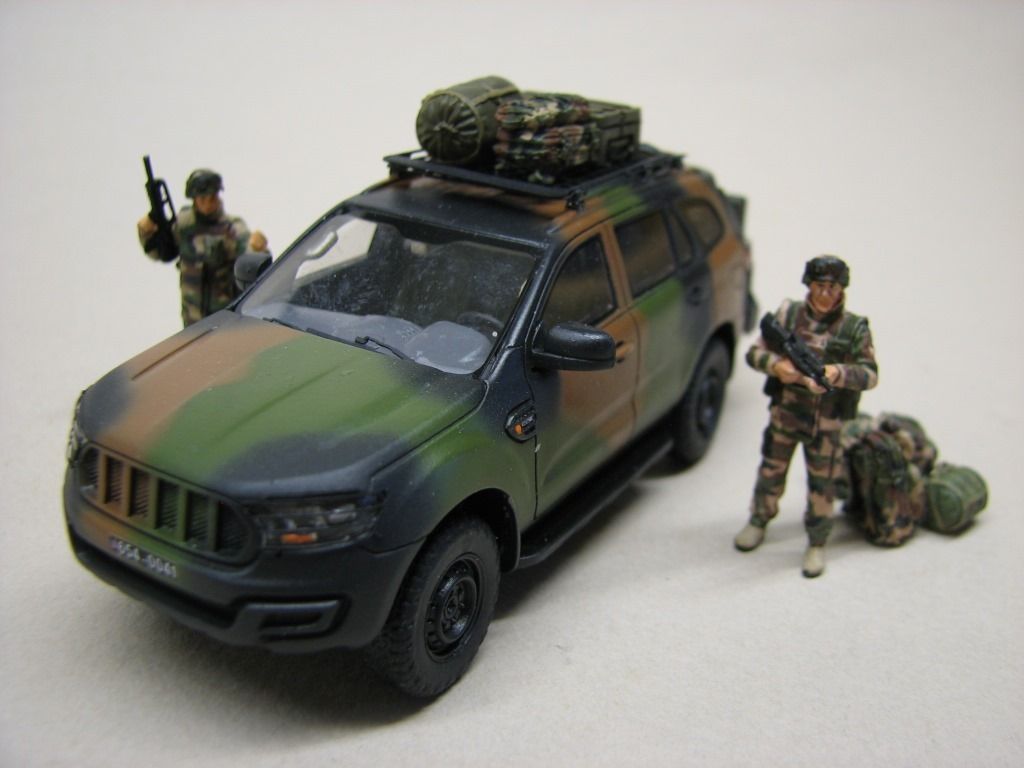 Acmat VLTP-NP (VT4) et Sherpa Light au 1/48 (par Robert B. et Florent V ...