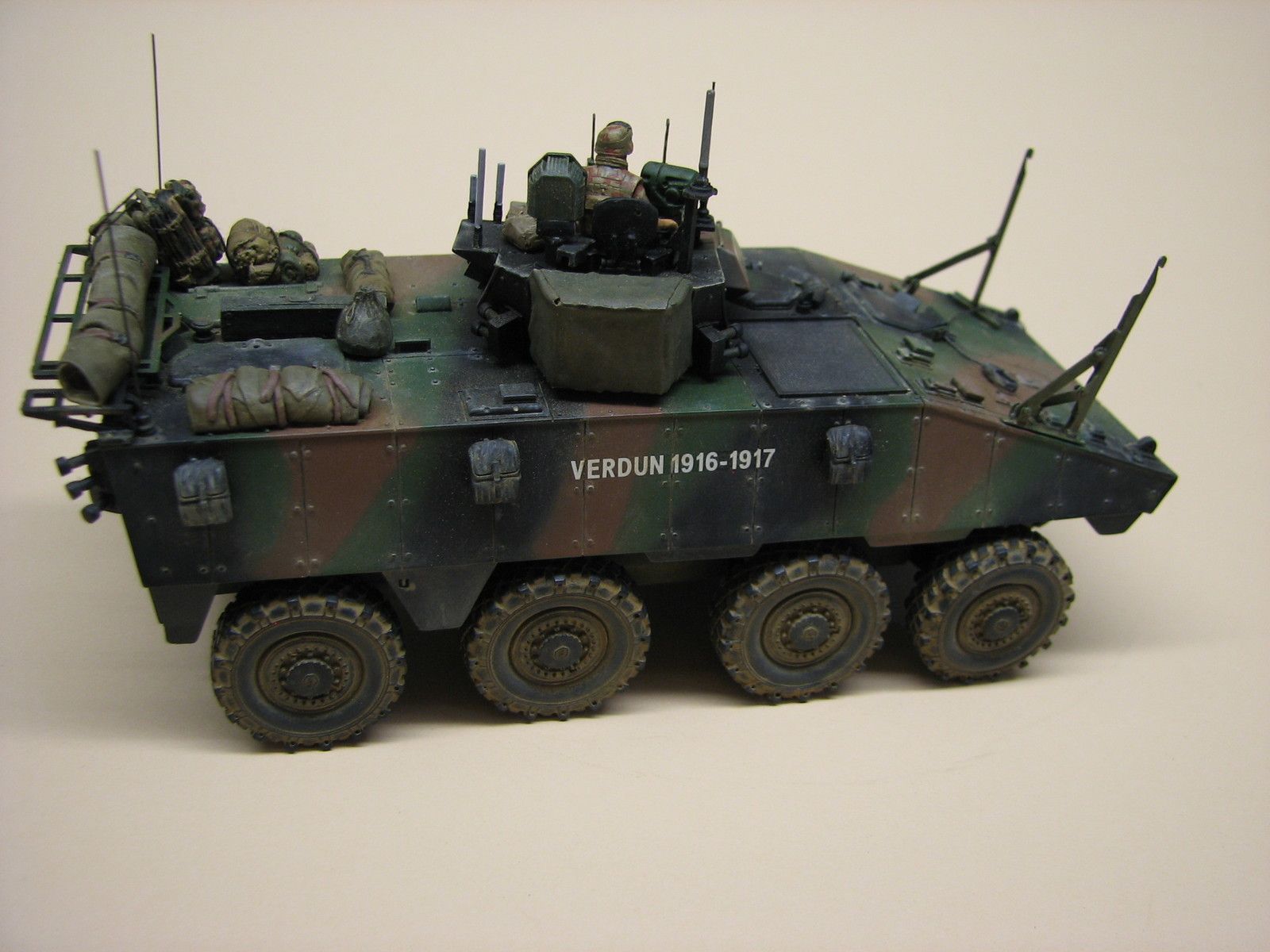 Le VBCI fait peau neuve... (par Robert B.) - Milinfo