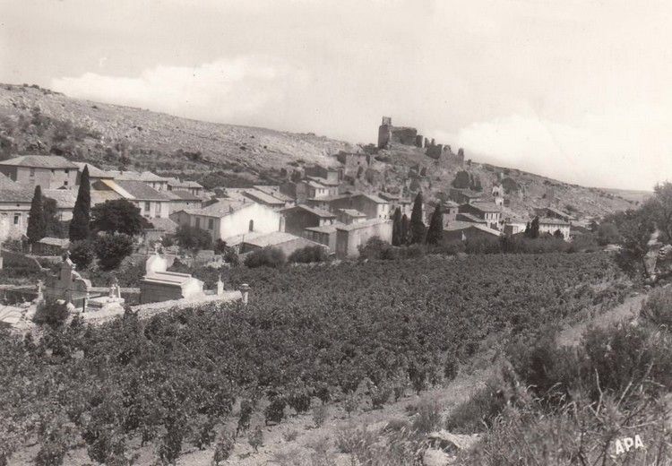 Le château de FITOU - www.belcaire-pyrenees.com