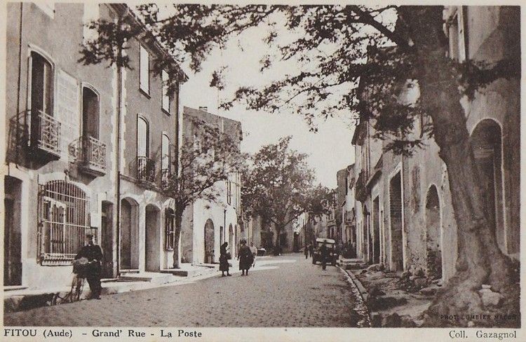 Le château de FITOU - www.belcaire-pyrenees.com