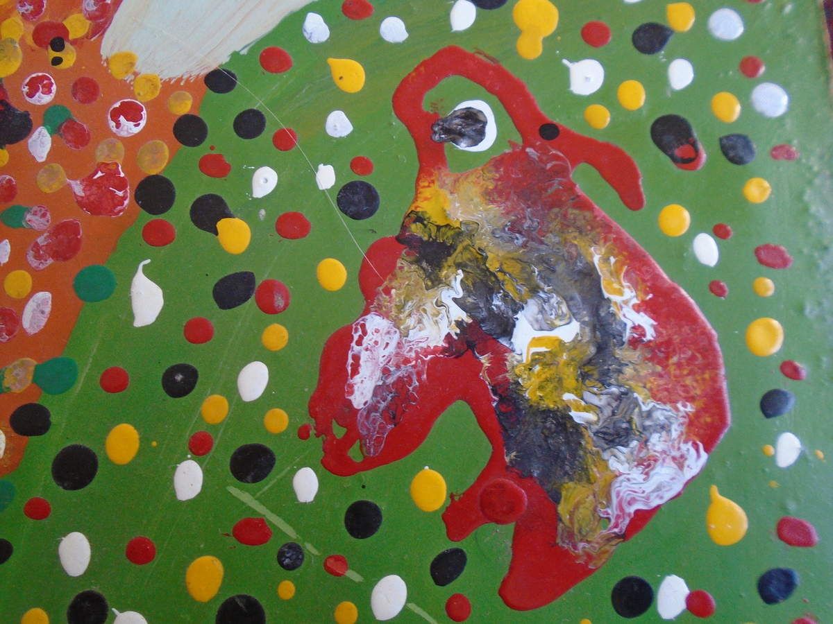 Collection Emmaüs --) Un carré de carton peint étrange --) Les animaux ...