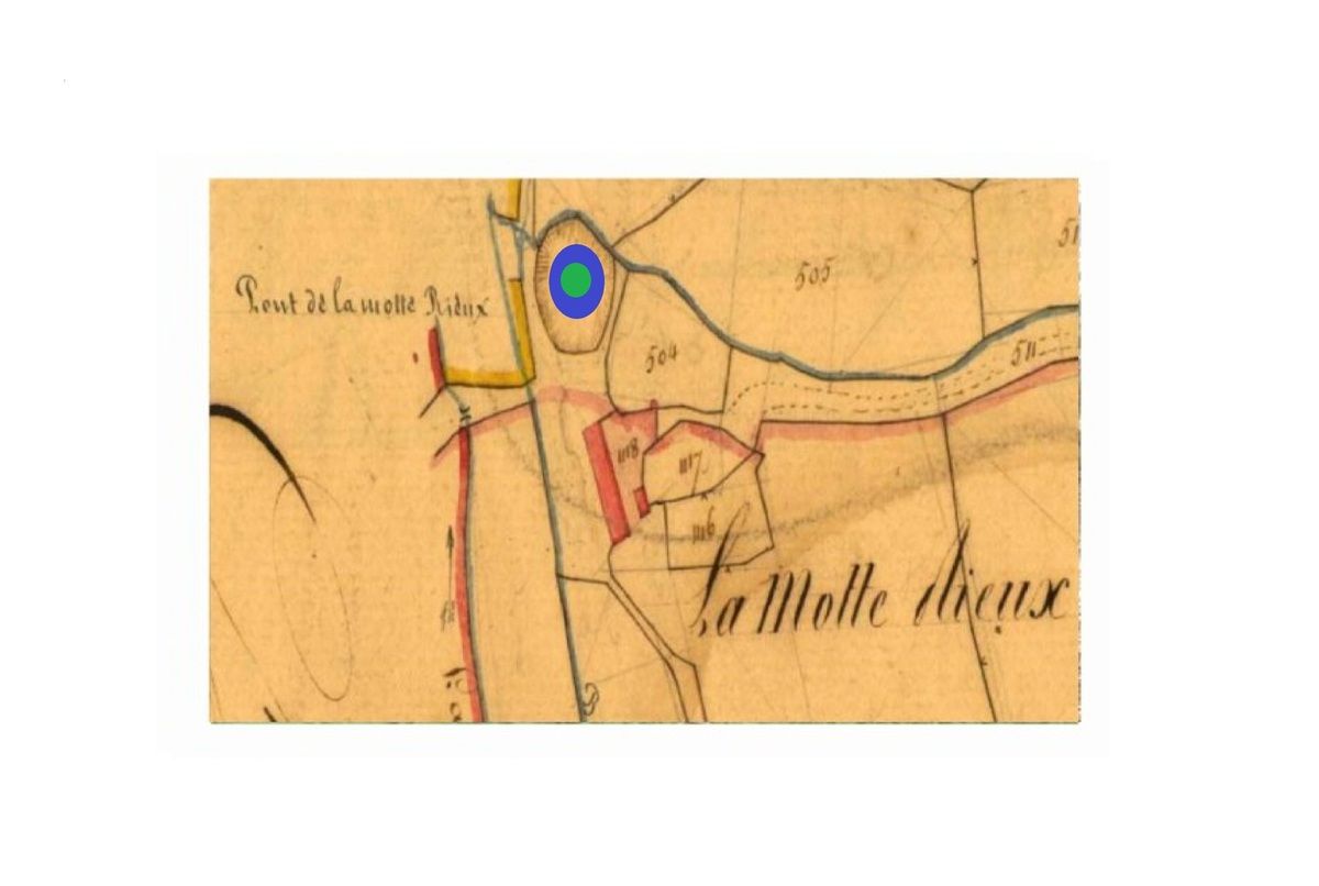 Les mottes castrales - poudouvre