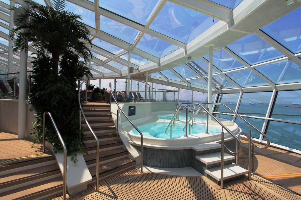 55 Ovation Le SOLARIUM - les MERVEILLES du MONDE de POUPIE