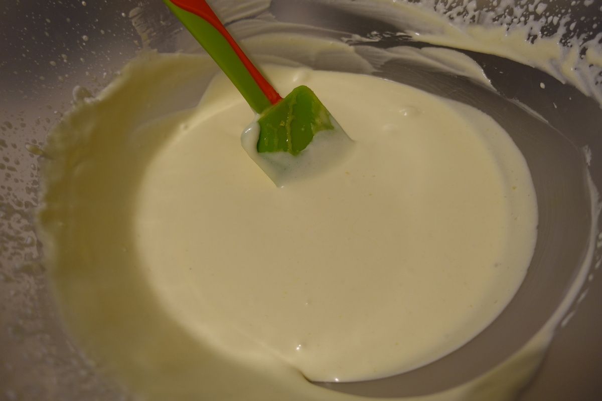 Bûche à la vanille insert aux fruits rouges - Escapades épicées