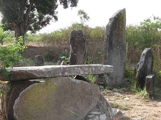 CENTRAFRIQUE : Les mégalithes de Bouar - Beafrika ti mo