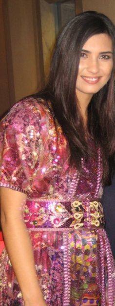 L'actrice turque Tuba Büyüküstün aka Lamis en caftan (Photos ...