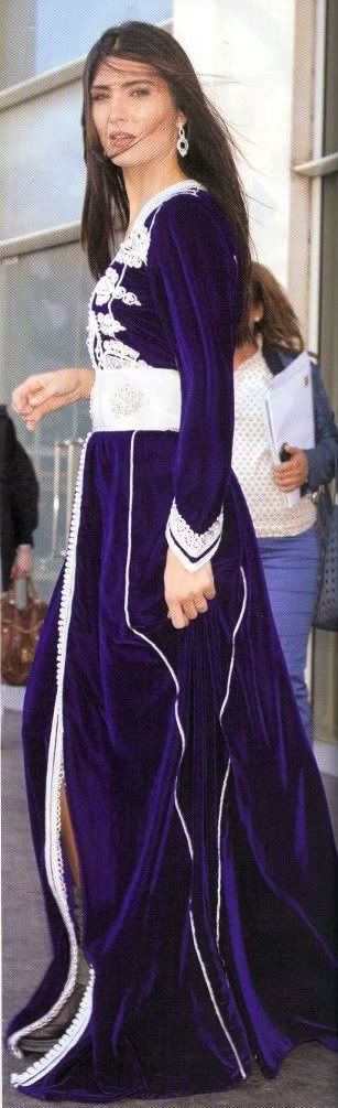 L'actrice turque Tuba Büyüküstün aka Lamis en caftan (Photos ...