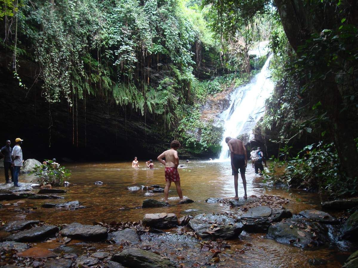 Château Vial, mont Kloto, cascade de Womé et retour à Lomé - Fin d ...