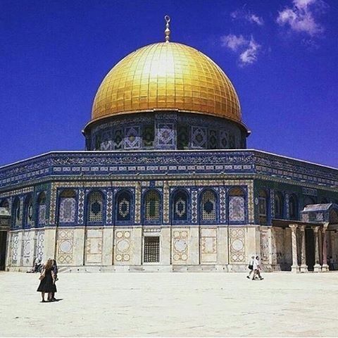 Al Quds . The holy Mosque. - THE CRAFT OF WISDOM