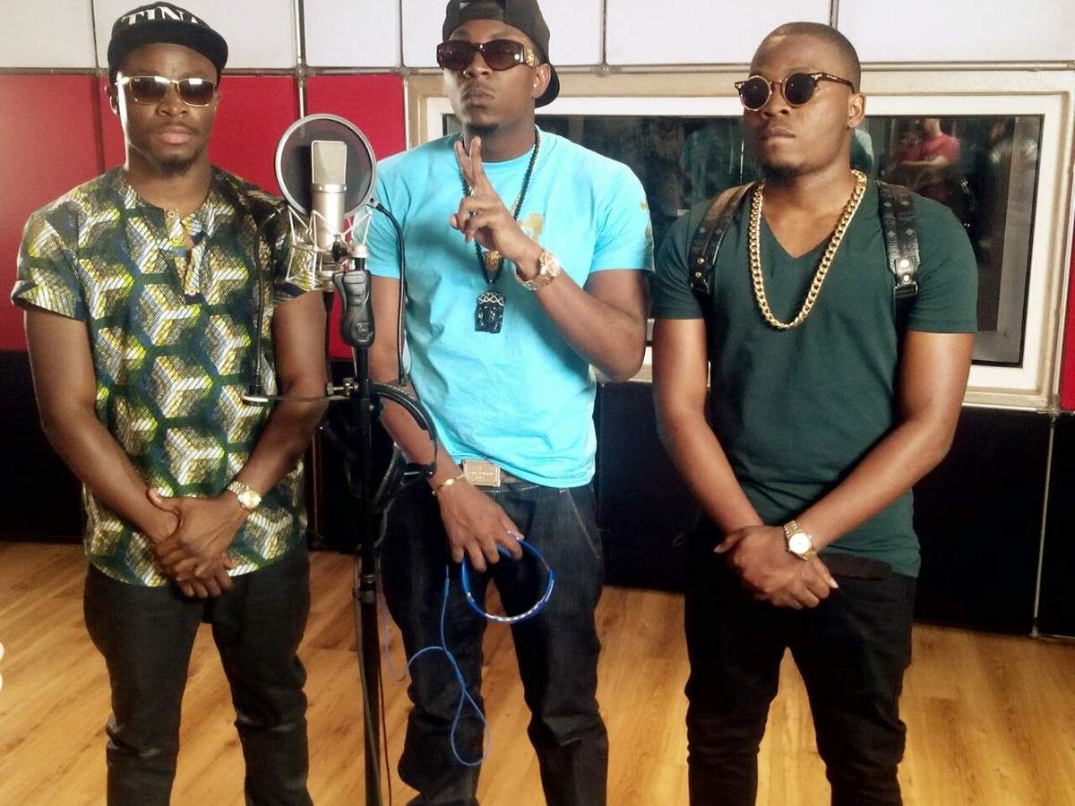 Regard sur les featurings de Stanley Enow depuis Hein Père - Le labo de ...