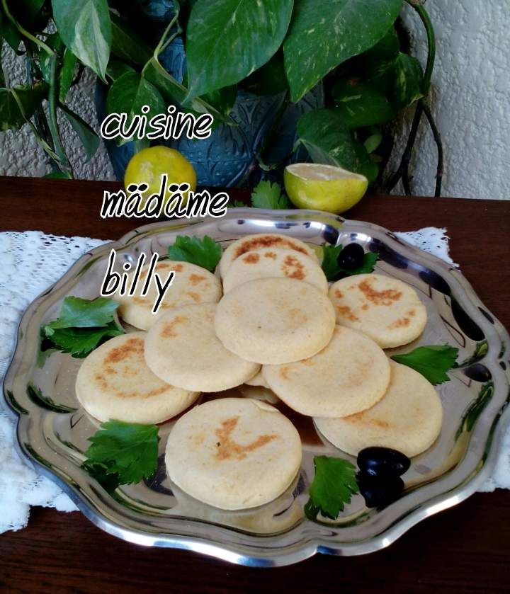 Recette de Harcha : Galette de semoule marocaine حراشة