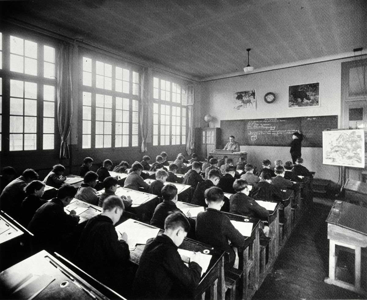 Histoire (5): L'école de la IIIème République - Les CM2 d'Azal