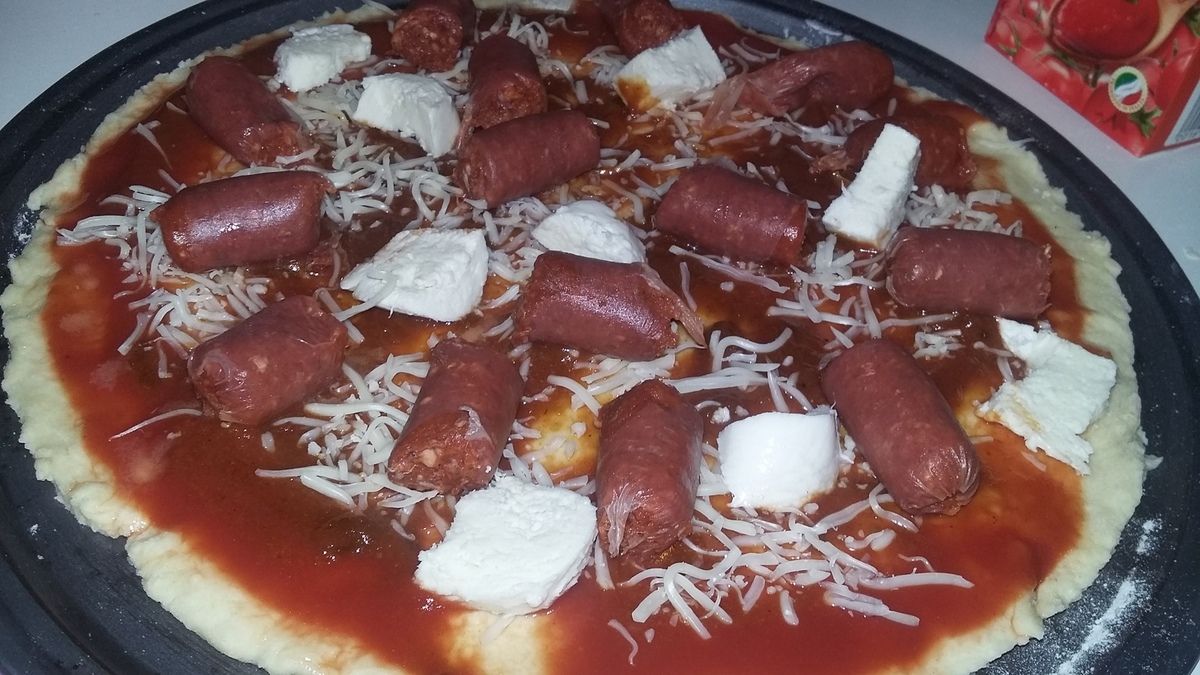 Pizza moelleuse a la merguez - Notre amour de cuisine