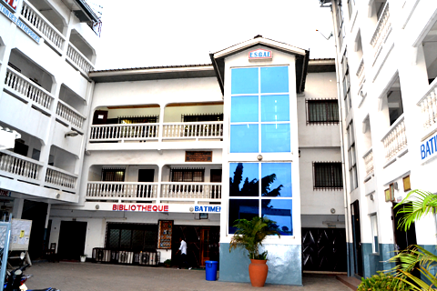 Réaction de M. Armand Roger Makany, Promoteur de l’Ecole Supérieure de ...