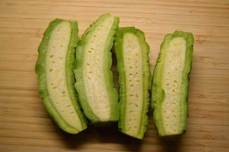 Le goût de la margose : amer. Et alors ? - Au jardin des Quatre Moineaux