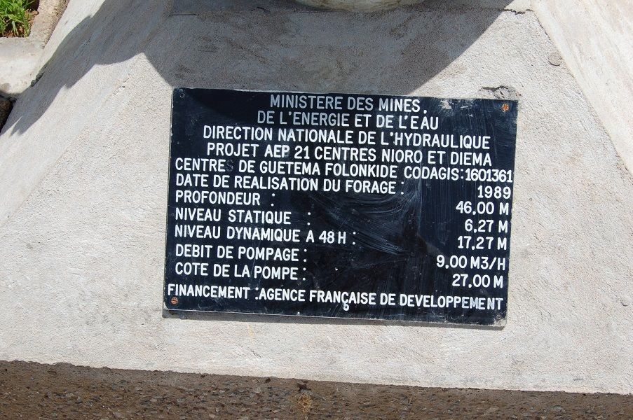 Tête de forage - De plumes et d'eau