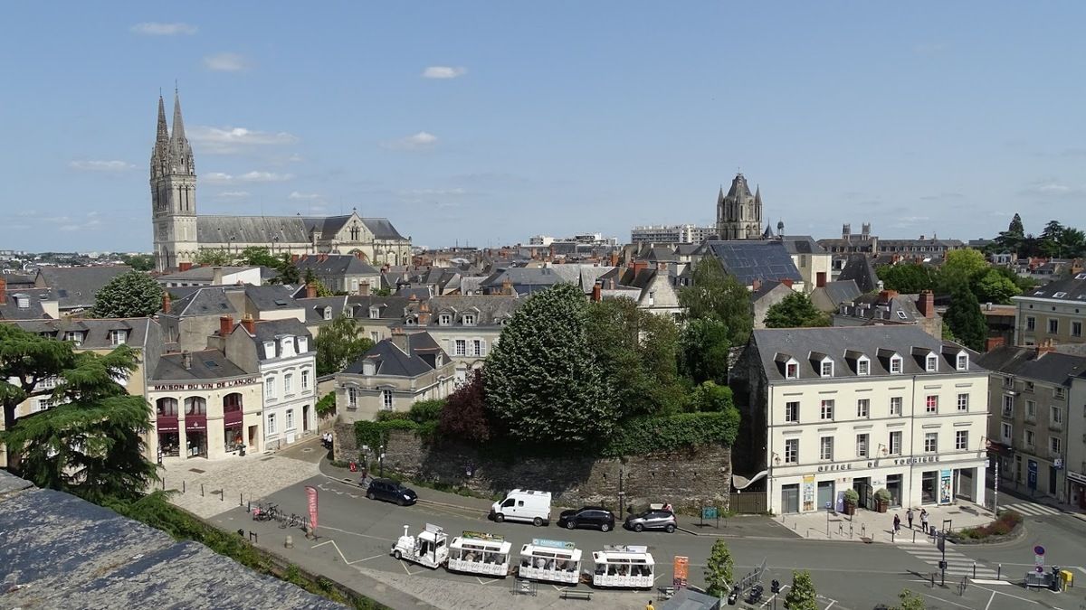Angers, capitale historique et place forte de l’Anjou… - Nature d'ici ...