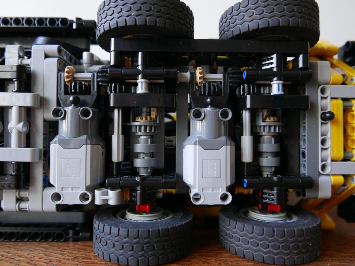 Lego technic Missile Launcher - lesurlego