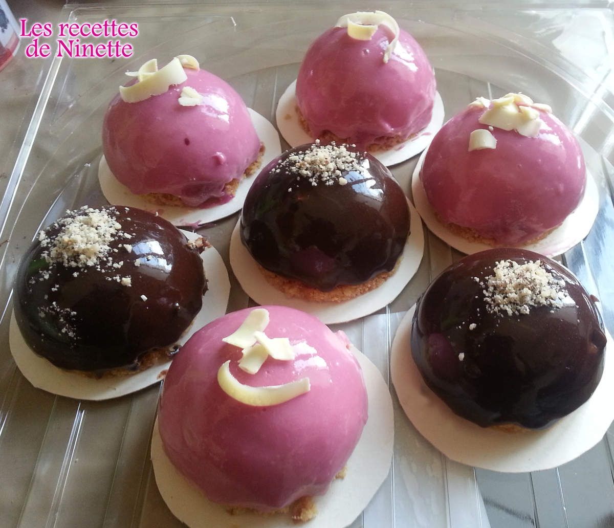 Dôme mousse chocolat blanc coco, insert fruits rouges - Les recettes de ...