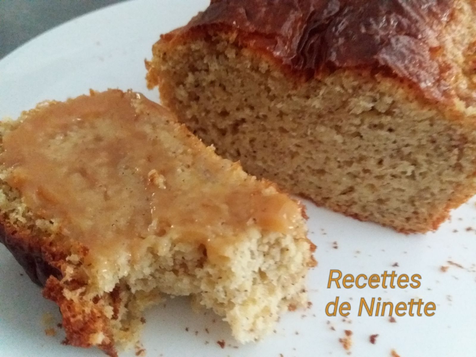 Cake aux noisettes - Les recettes de Ninette