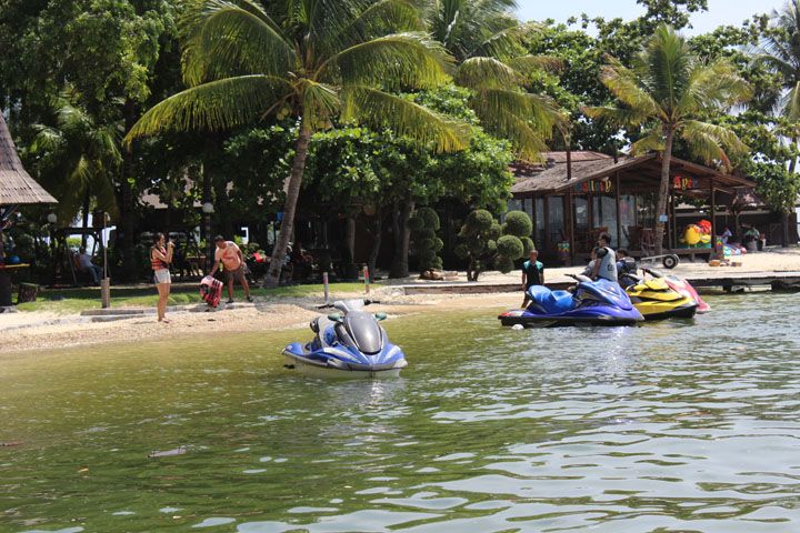 Floating Cottage Pulau Ayer Resort 2020 | Kepulauan Seribu Jakarta ...