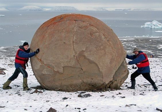 Des sphères géantes comme s'il en pleuvait - énigma