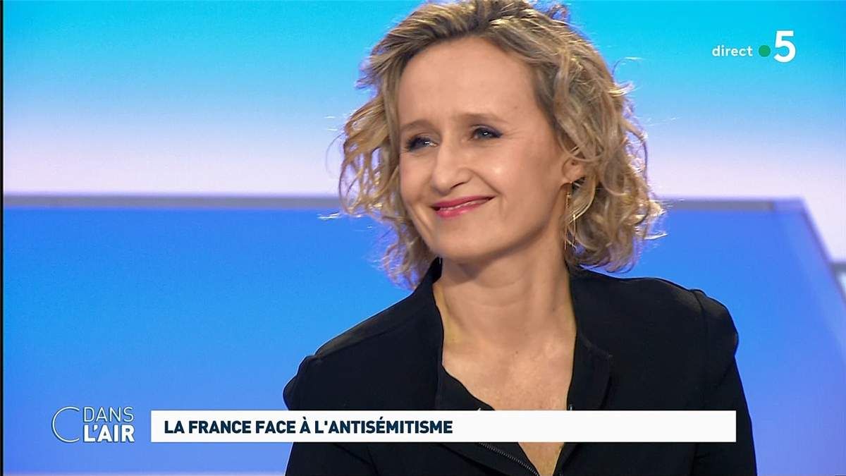 Caroline Roux C Dans l'Air France 5 le 13.02.2019 - Les Caps de TomA