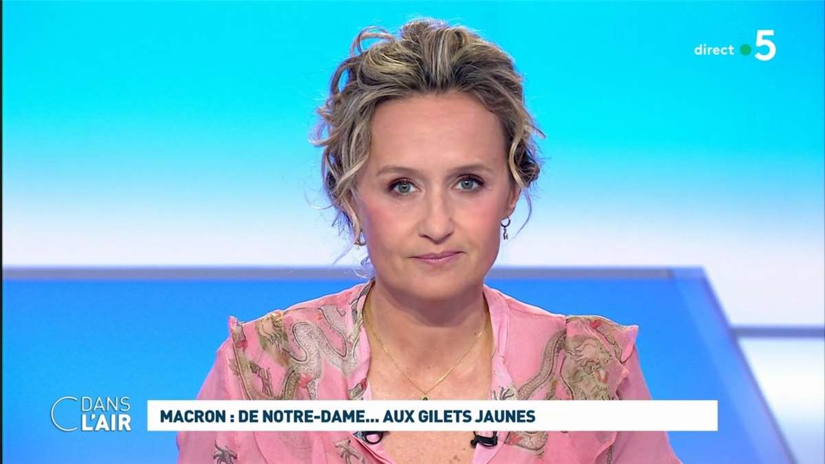 Caroline Roux C Dans l'Air France 5 le 18.04.2019 - Les Caps de TomA