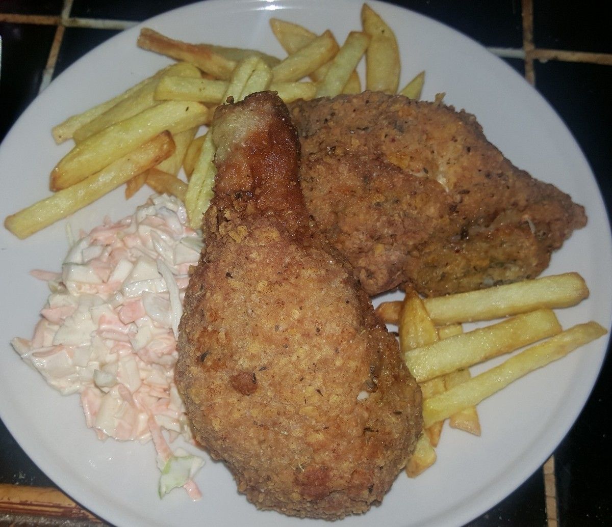 Poulet « crispy » et son coleslow, frites maison - Le régime ...