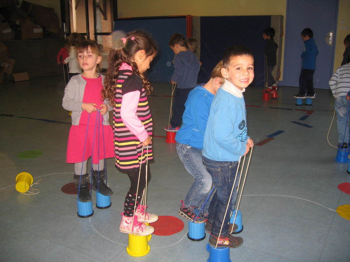 Les échasses - La classe des moyens