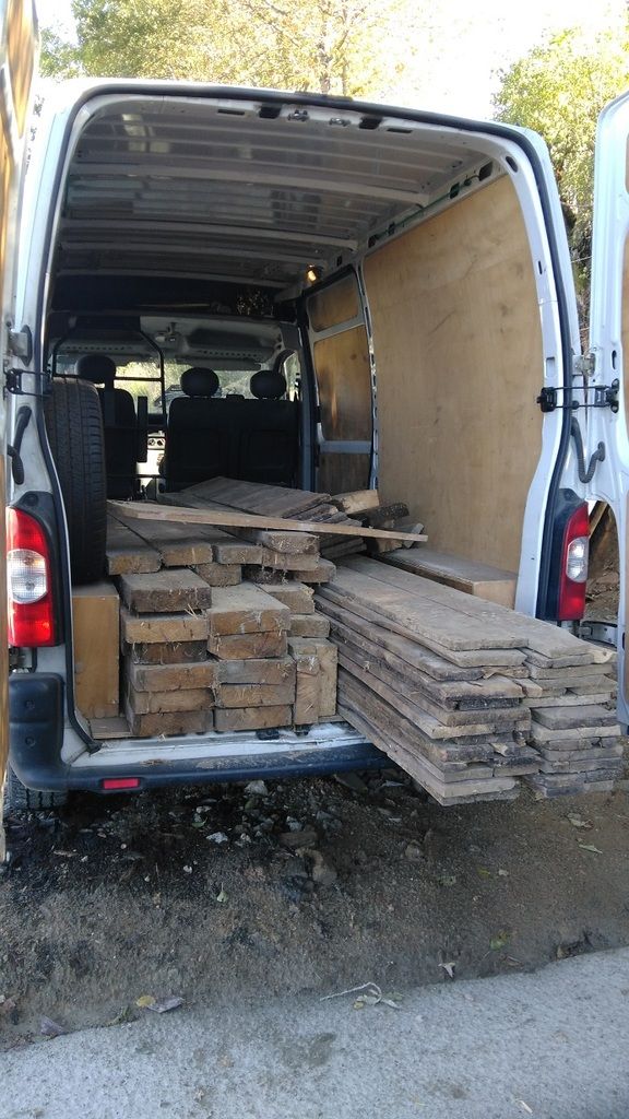 Récup' de bois pour le coffrage (Merci Tatie ! Merci Tonton !), et ...