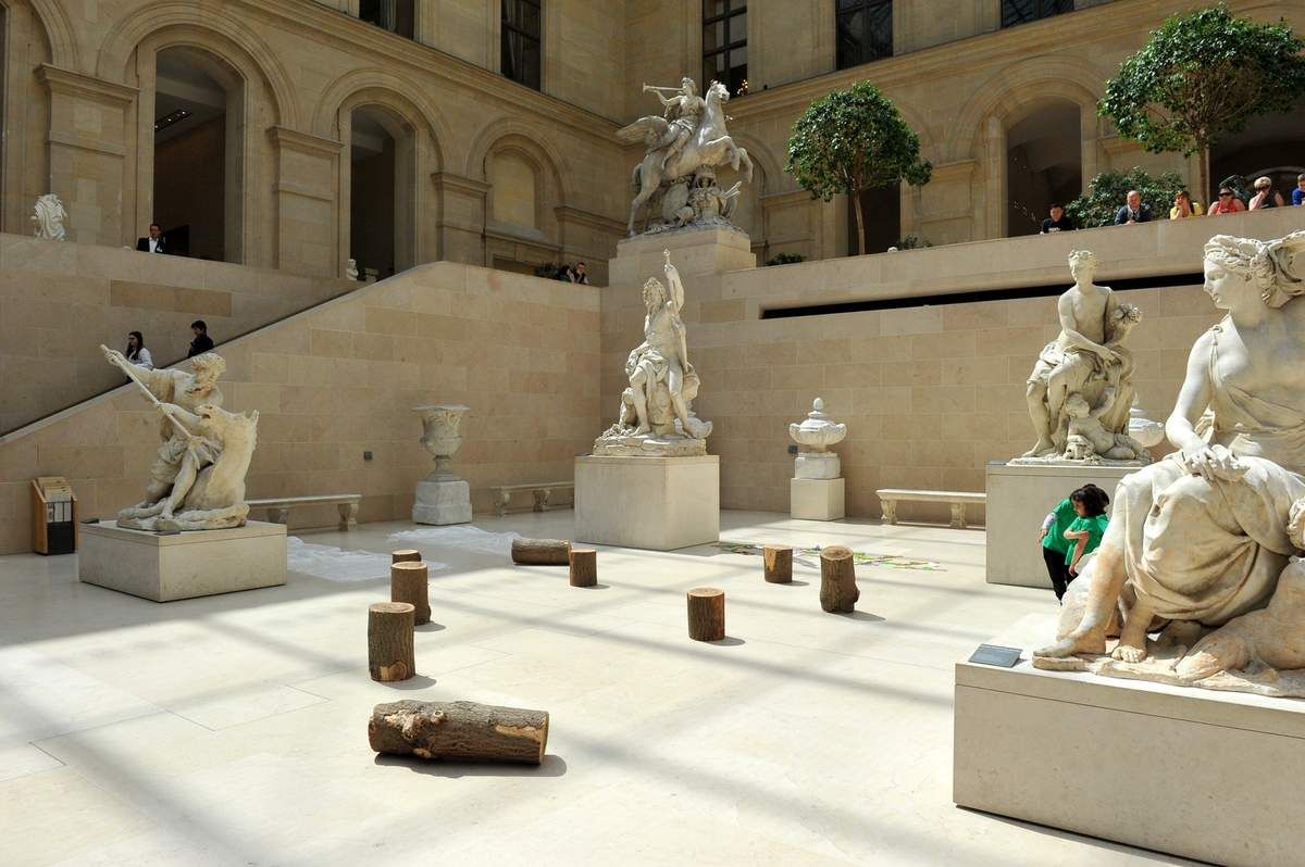 Daphné danse sa métamorphose au musée du Louvre - Le blog de la classe ...