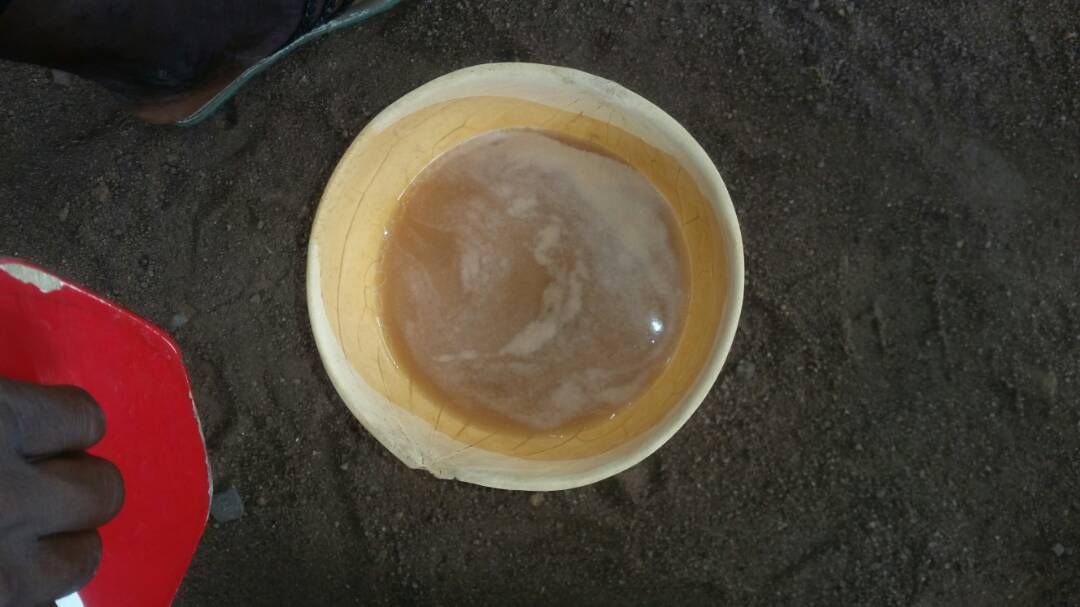 Le "Tchoukoutou" : une boisson locale par excellence . - Différence Divine Communication