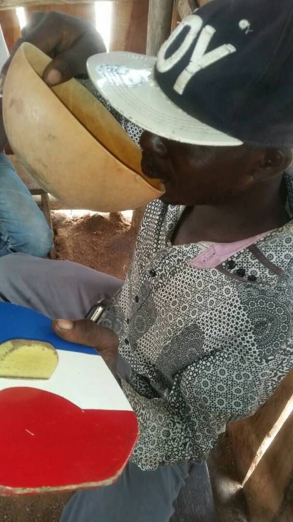 Le "Tchoukoutou" : une boisson locale par excellence . - Différence ...