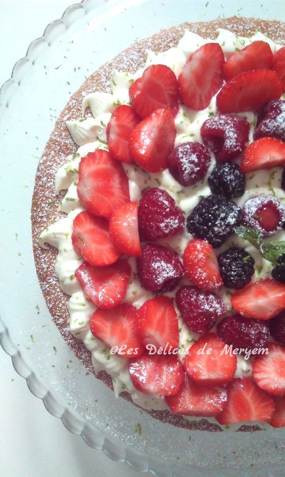 Tarte citron vert et fruits rouges sur sablé Breton - Les Délices de Meryem