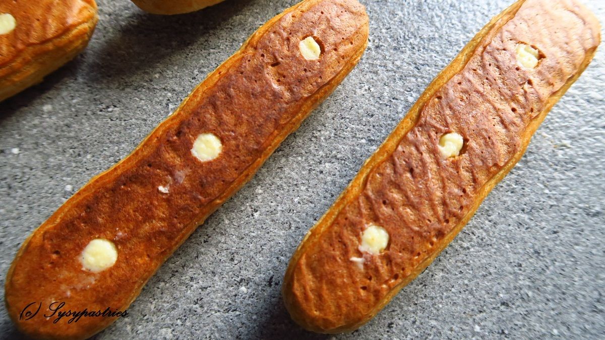 Eclair Vanille Bourbon de Pascal Caffet - Sysypastries