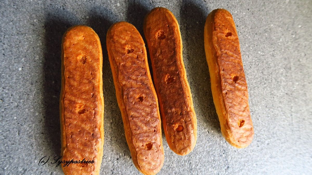Eclair Vanille Bourbon de Pascal Caffet - Sysypastries