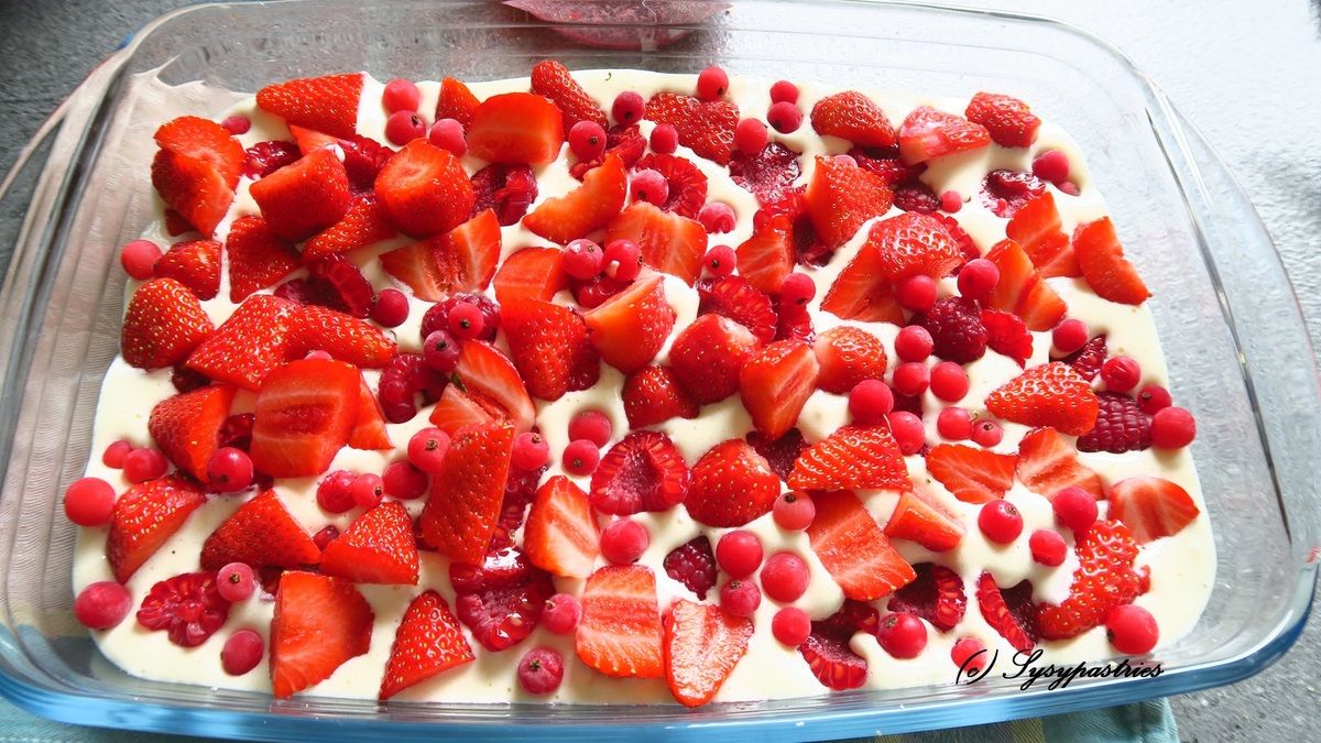 Tiramisu aux fruits rouges - Sysypastries