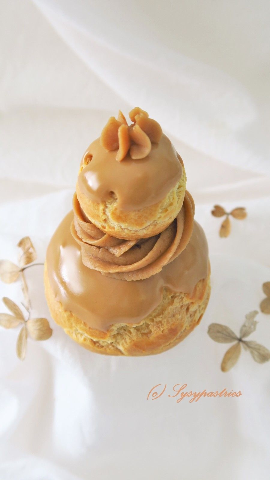 Religieuse au café - Sysypastries