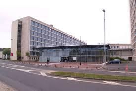 Infos flash 77 : La cité administrative de Melun fait peau neuve ! - DVIBtv