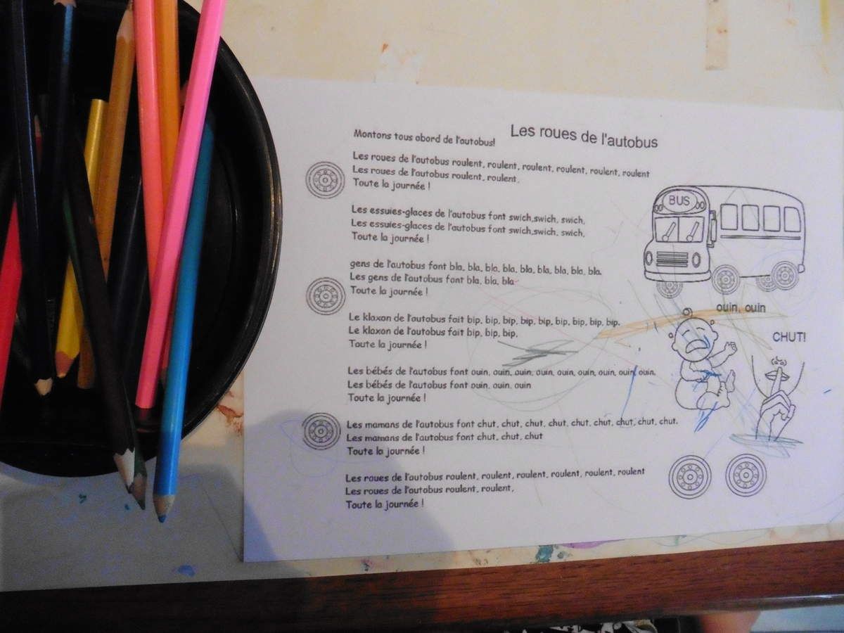 Comptine "les roues de l'autobus" (coloriage et chanson) - Bienvenue ...