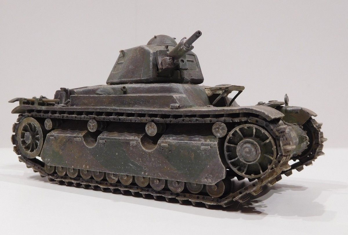 FRANCE/ Renault R40 - MAQUETTES, MES BLINDES AU 1/35 MAQUETTES